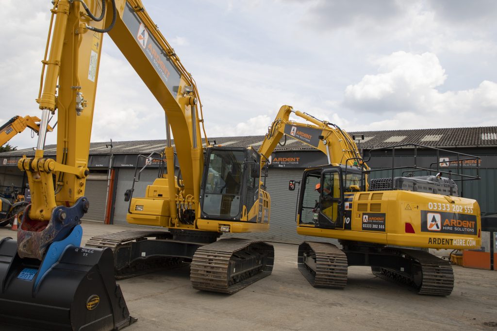 Ardent invest in Komatsu machines to grow their excavator fleet.