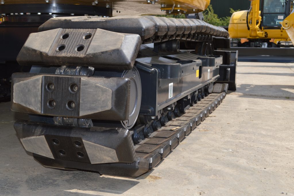 Rubber tracks and undercarriage guide - Marubeni Komatsu Rubber tracks and undercarriage guide - Marubeni Komatsu